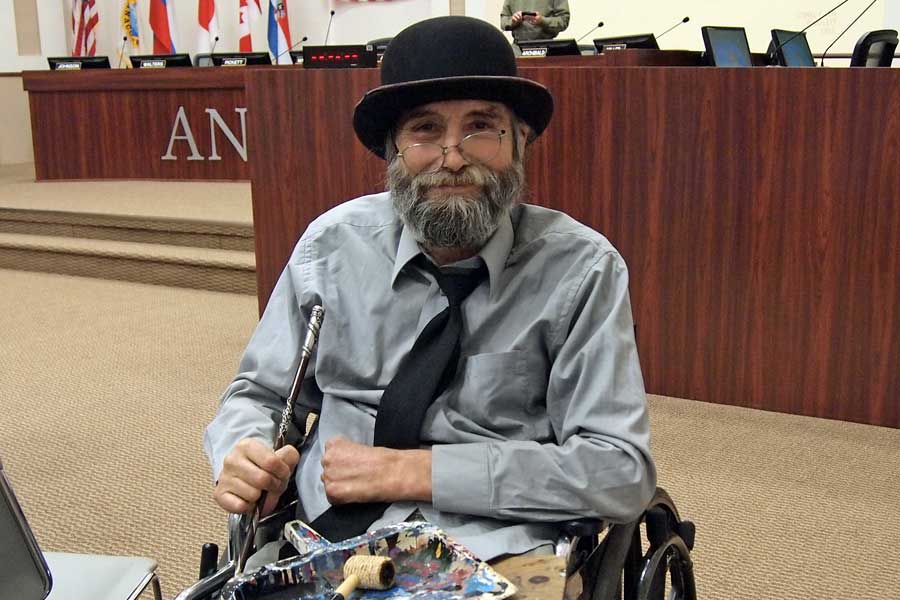 Anacortes Now - New Bill Mitchell mural unveiled